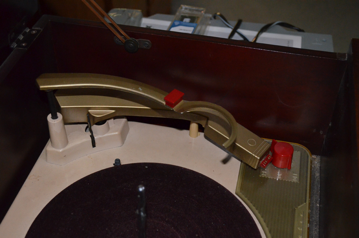 VM TriOMatic 1285 4-speed turntable — SOLD at Hillsboro Oregon area ...